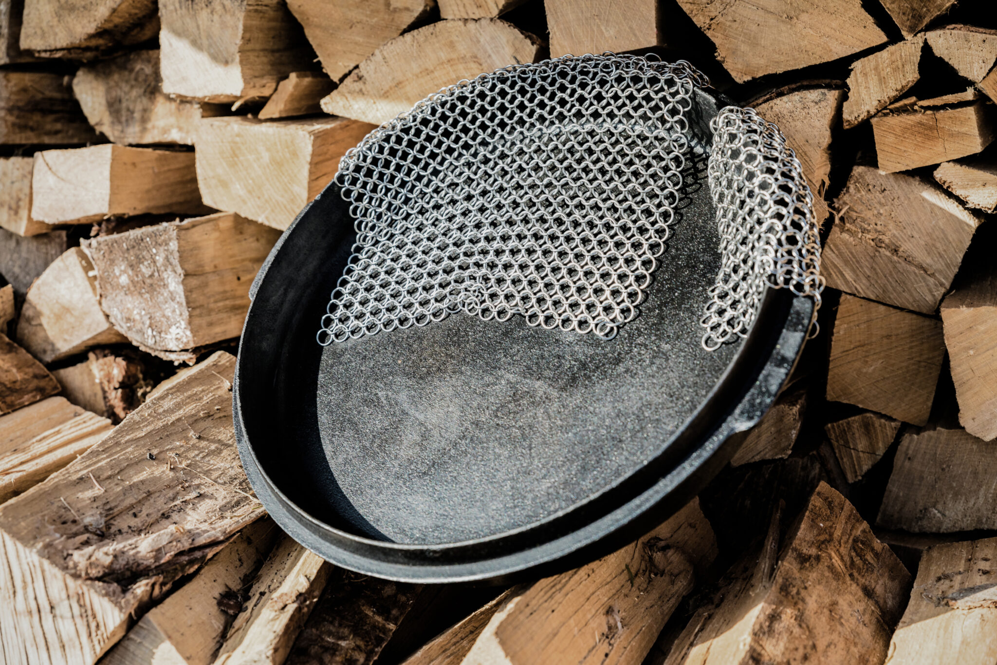 Chain Mail Cleaner for Cast and Wrought Iron - Voodoo Q